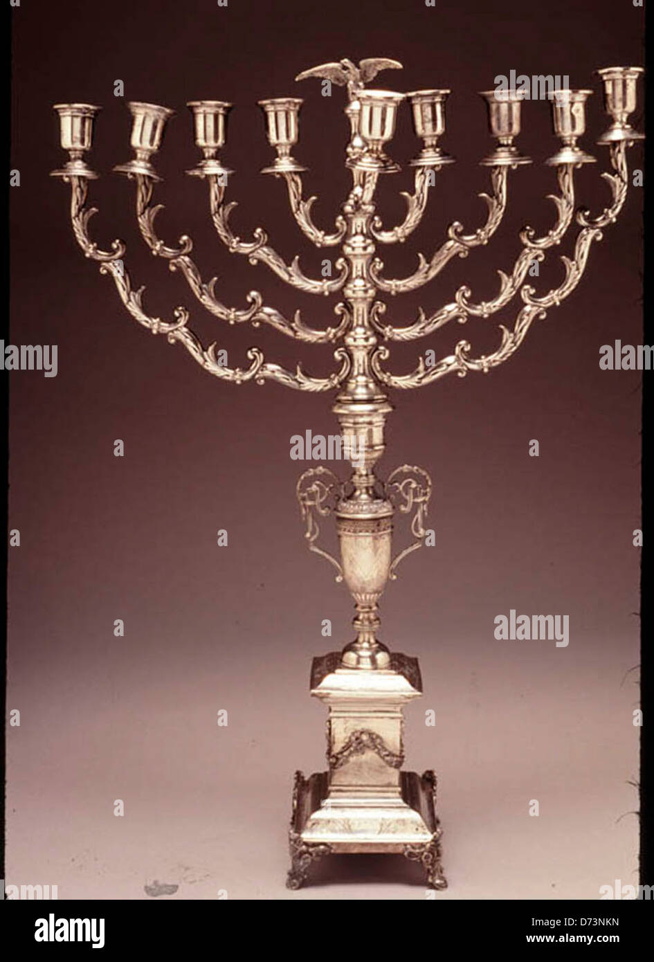 Jewish ceremonial objects hi-res stock photography and images - Alamy