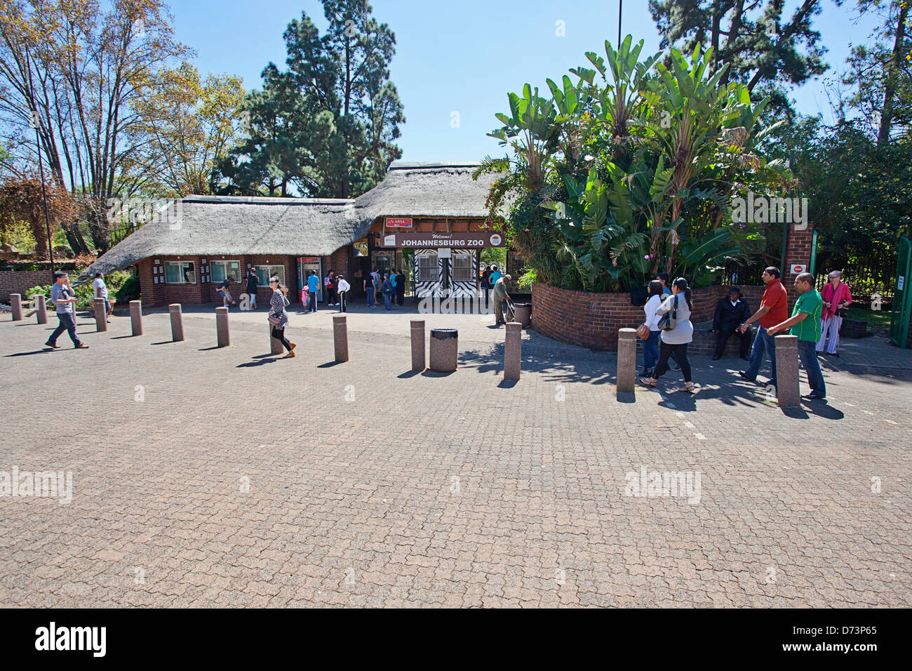 Entrance to the Joburg Zoo in Gauteng, South Africa Stock Photo - Alamy