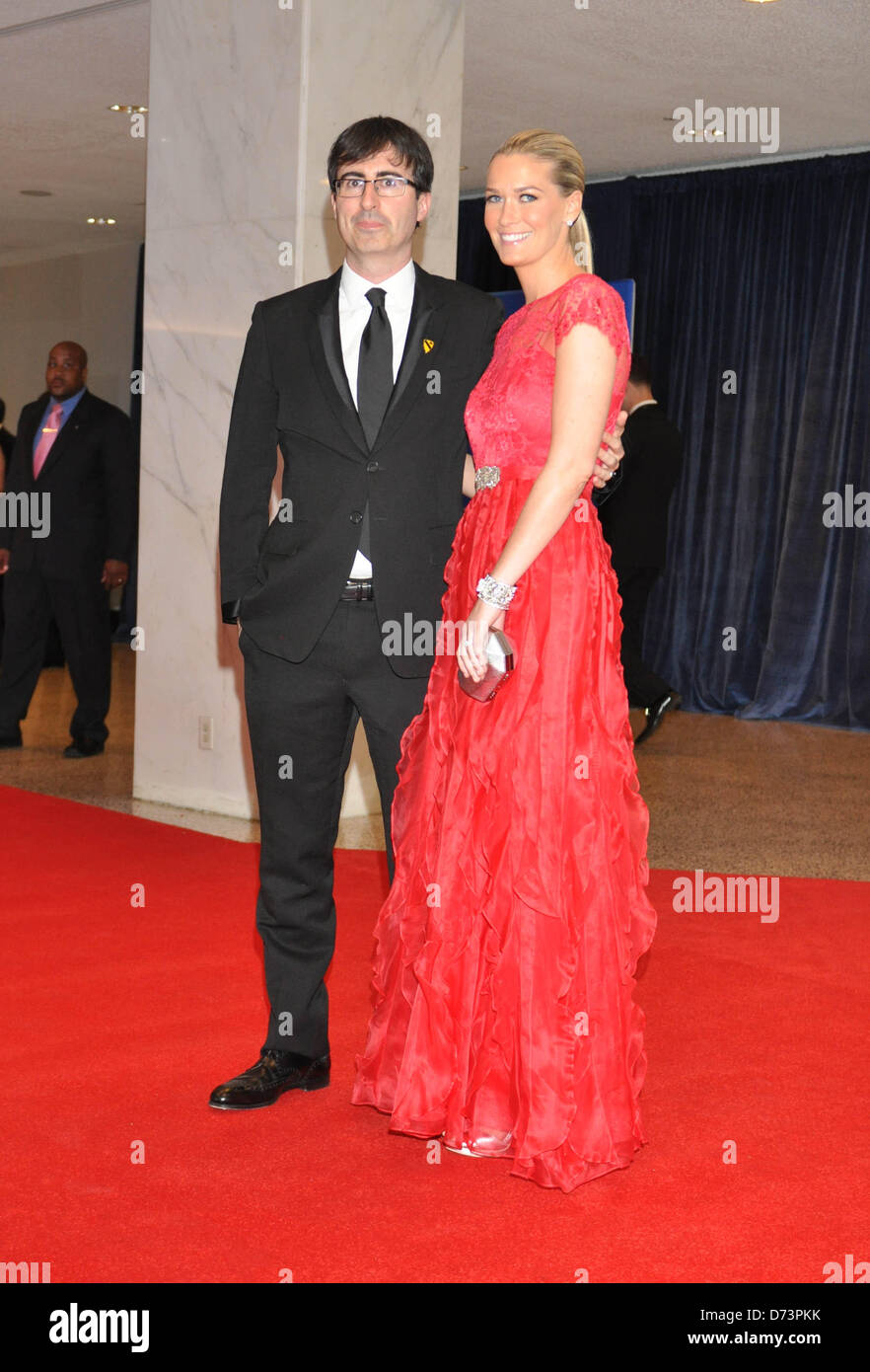 Washington DC, USA. 27th April, 2013. TV host JOHN OLIVER and his wife ...