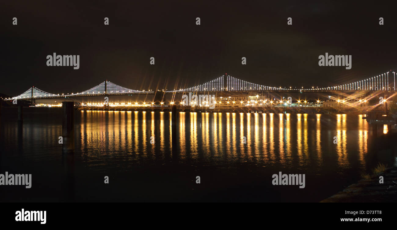 Night scenes of the famous bay bridge Stock Photo - Alamy