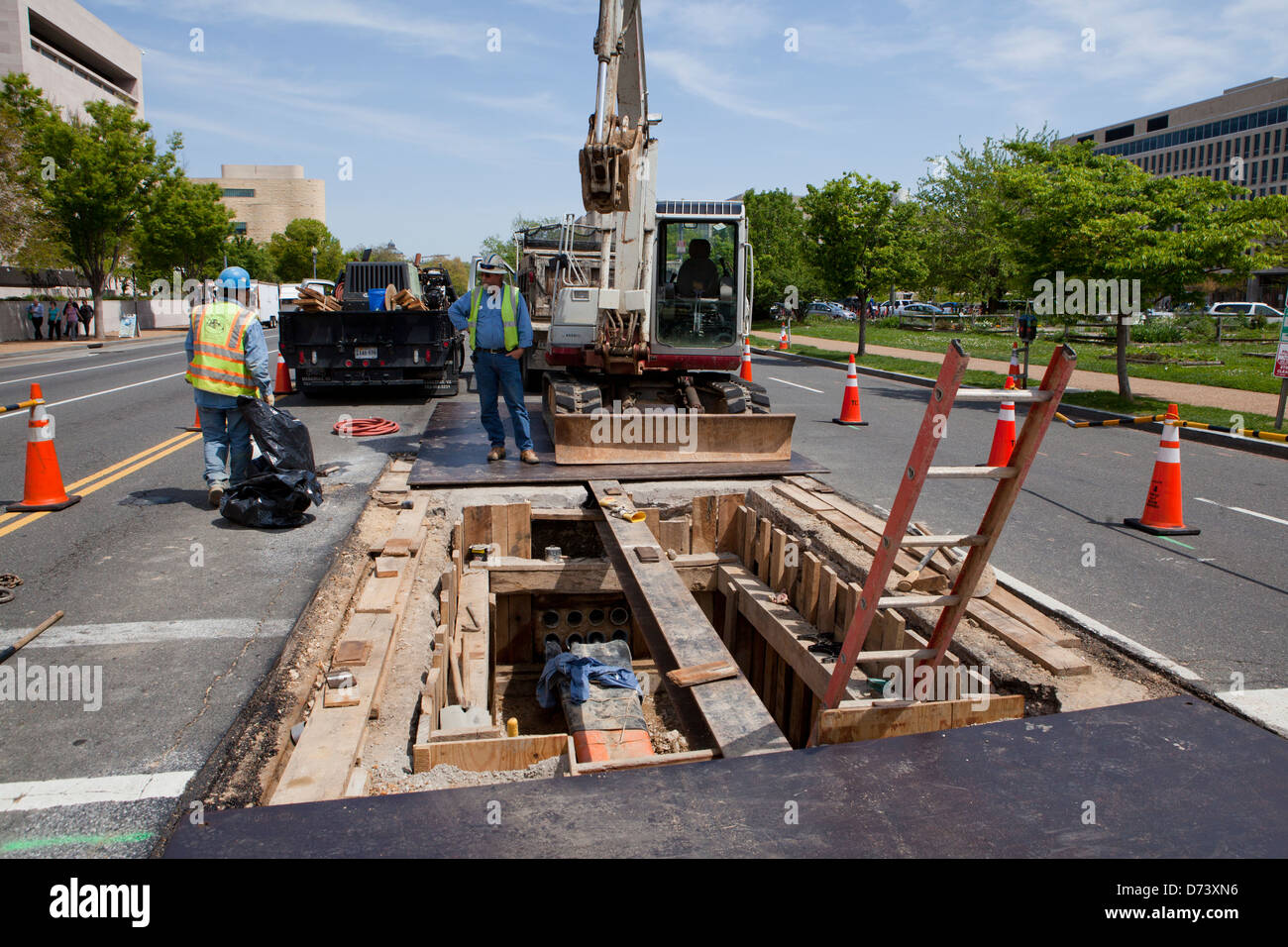 Municipality construction worker hi-res stock photography and images ...