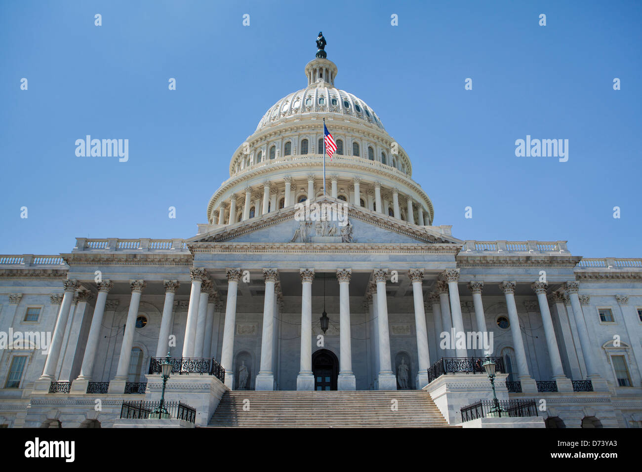 Sculptural building hi-res stock photography and images - Alamy
