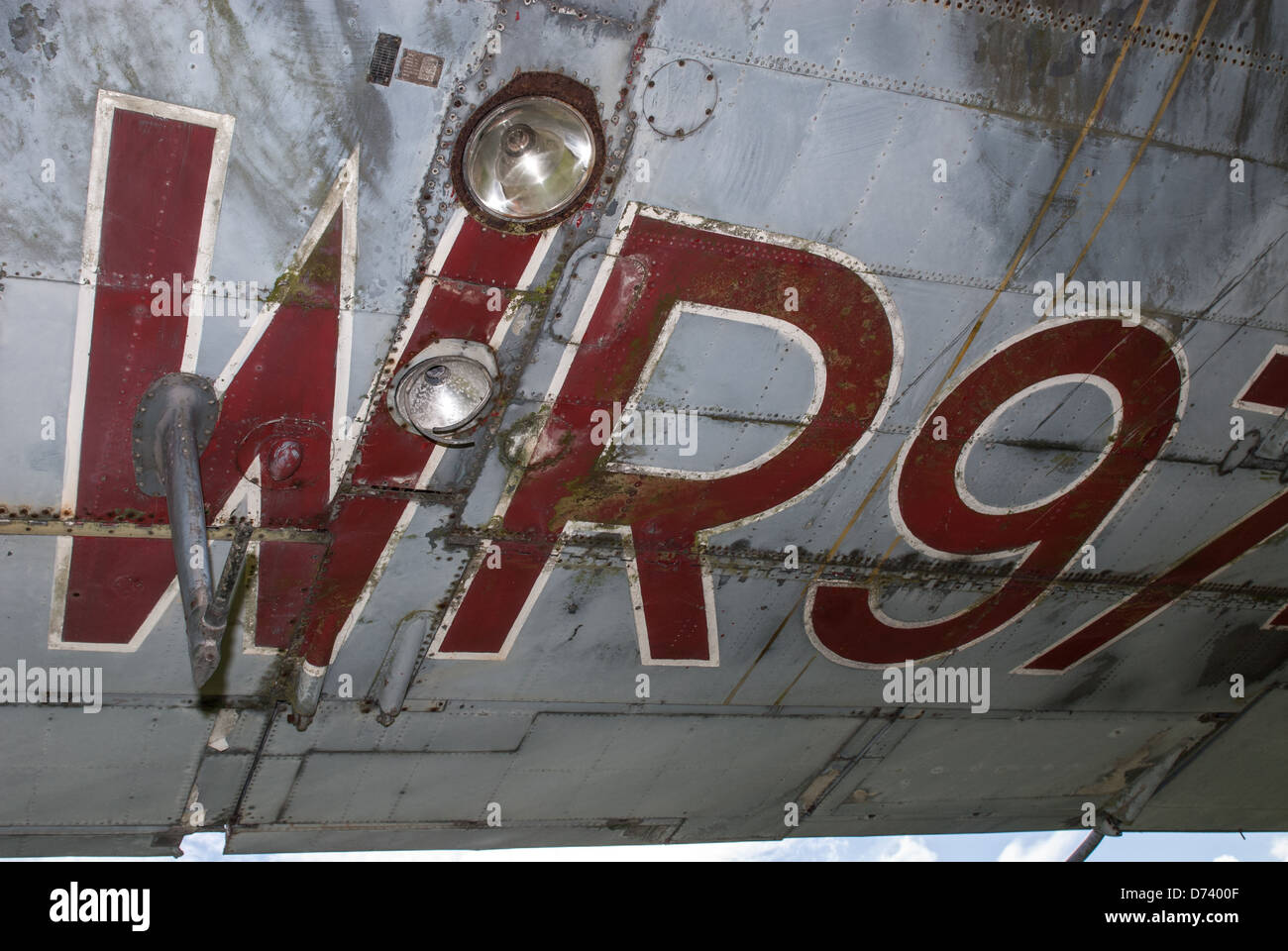 Shackleton aircraft hi-res stock photography and images - Alamy