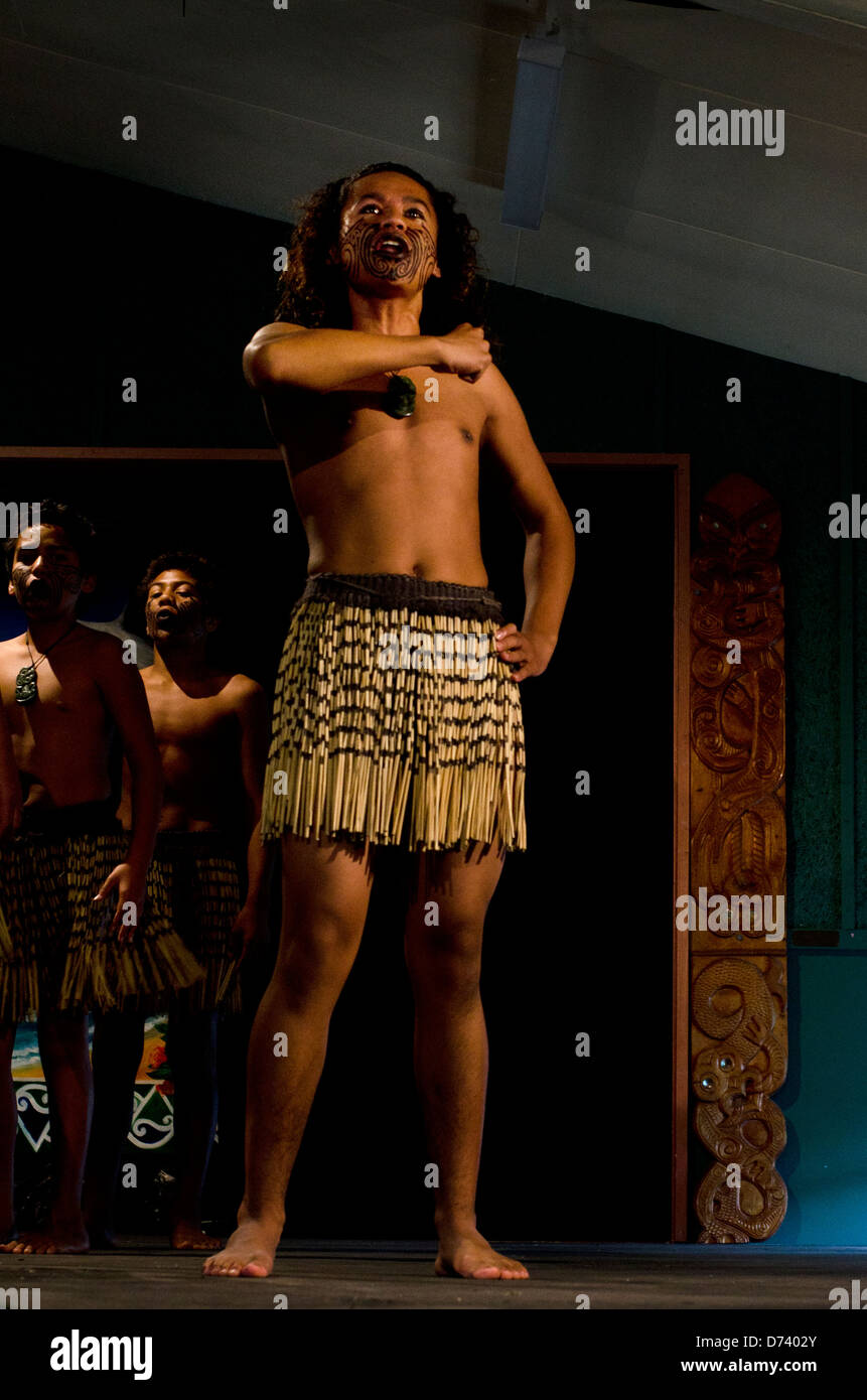 Maori Traditional Clothing High Resolution Stock Photography and Images ...