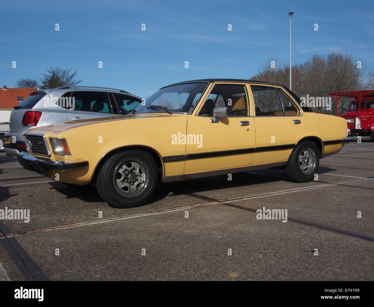 1977 Opel COMMODORE AUTOMATIC pict1 Stock Photo - Alamy