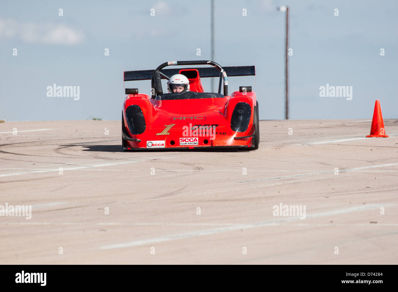 A 2000 Orange Radical Pro-Sport B-Modified open wheel race car in an ...
