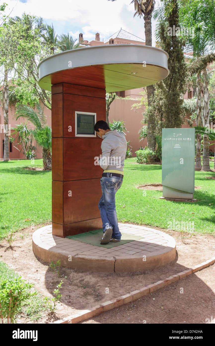 Public internet terminal hi-res stock photography and images - Alamy