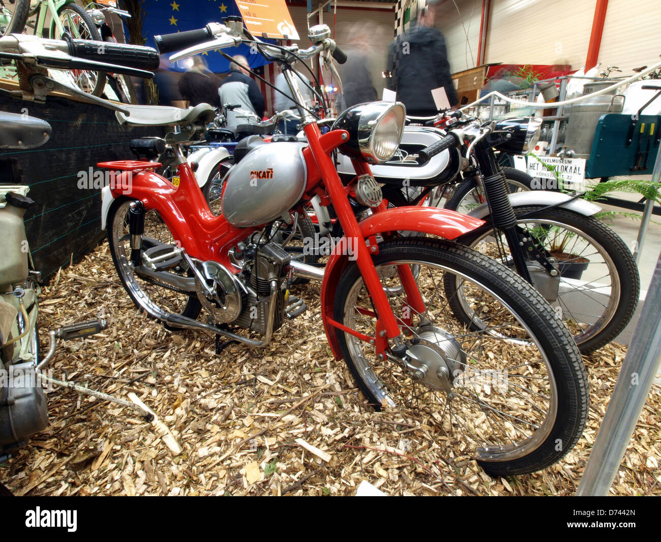 Mopet hi-res stock photography and images - Alamy