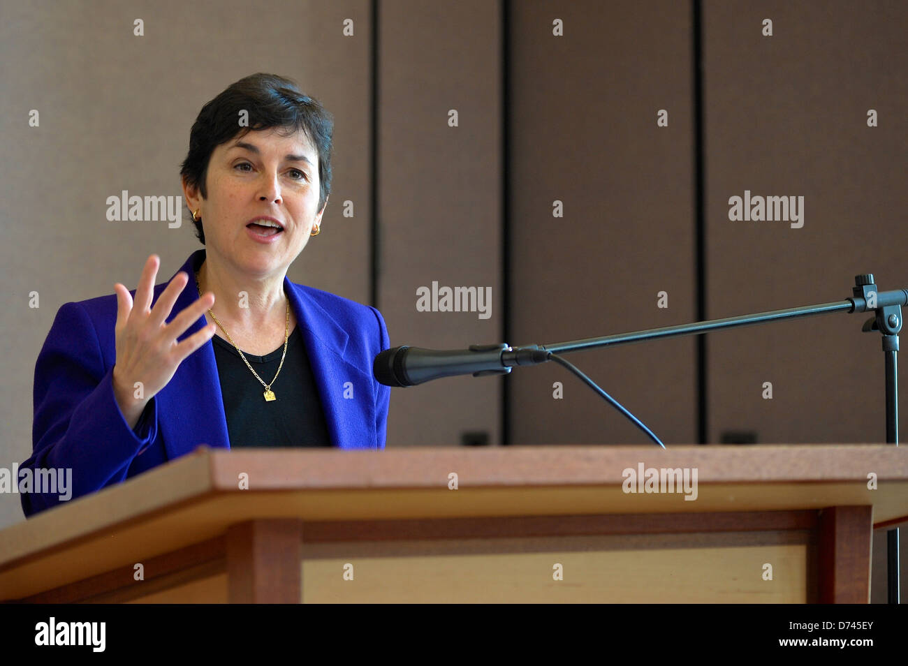 Frida Ghitis on "Perspectives on the Middle East". 2013 Teach-In on ...