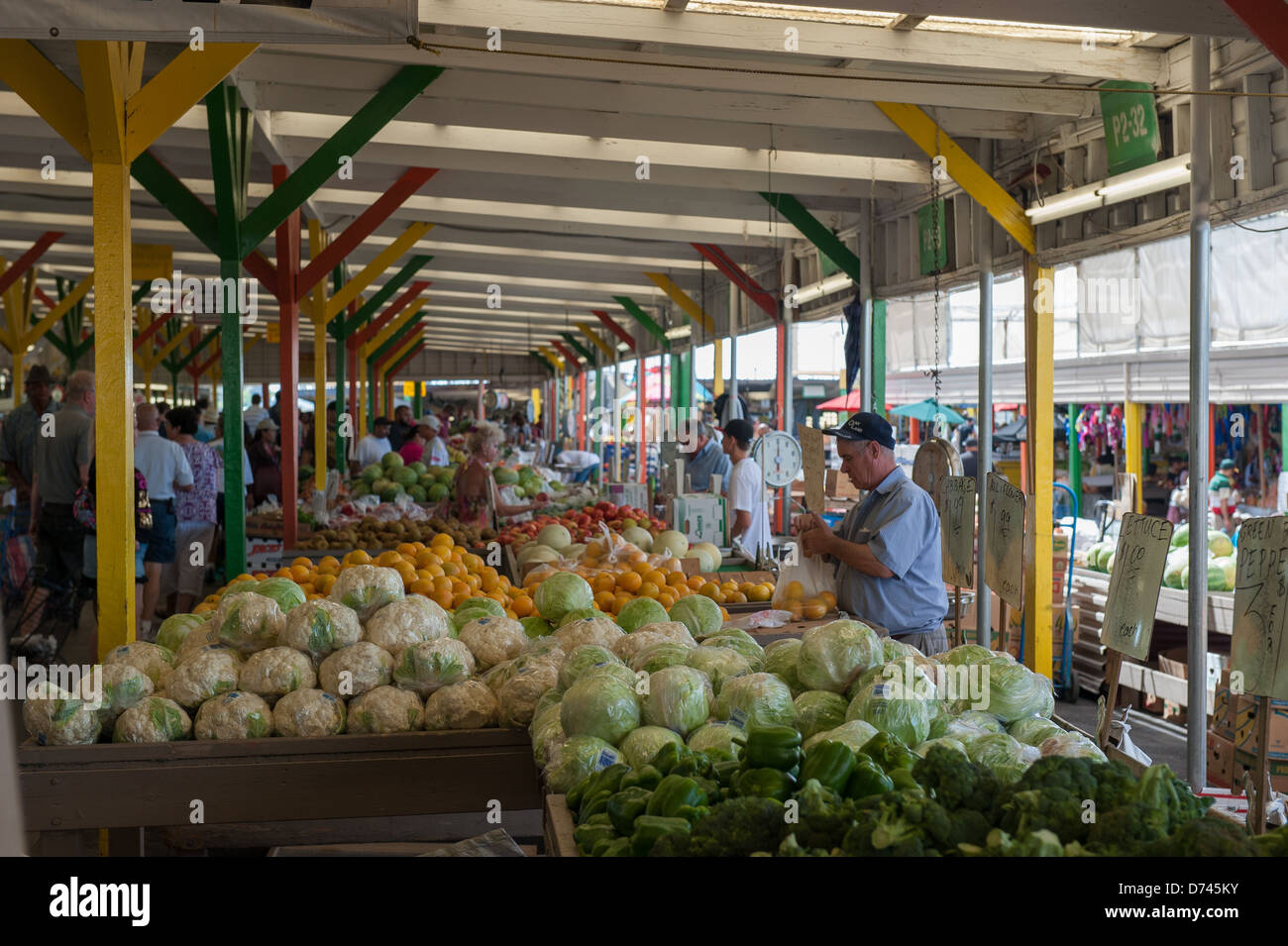 Meet vendor hi-res stock photography and images - Alamy