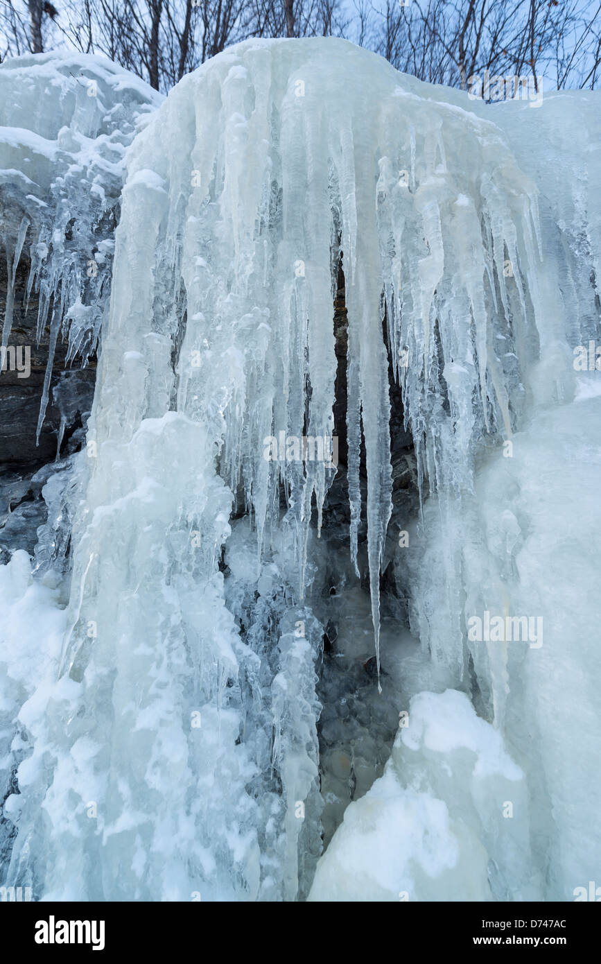 Icicle hanging from rock hi-res stock photography and images - Alamy