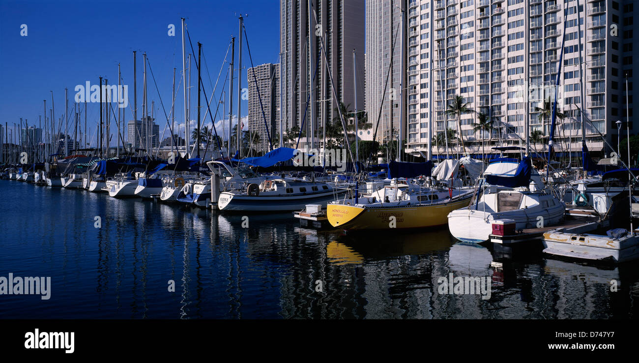 Honolulu marina hawaii hi-res stock photography and images - Alamy