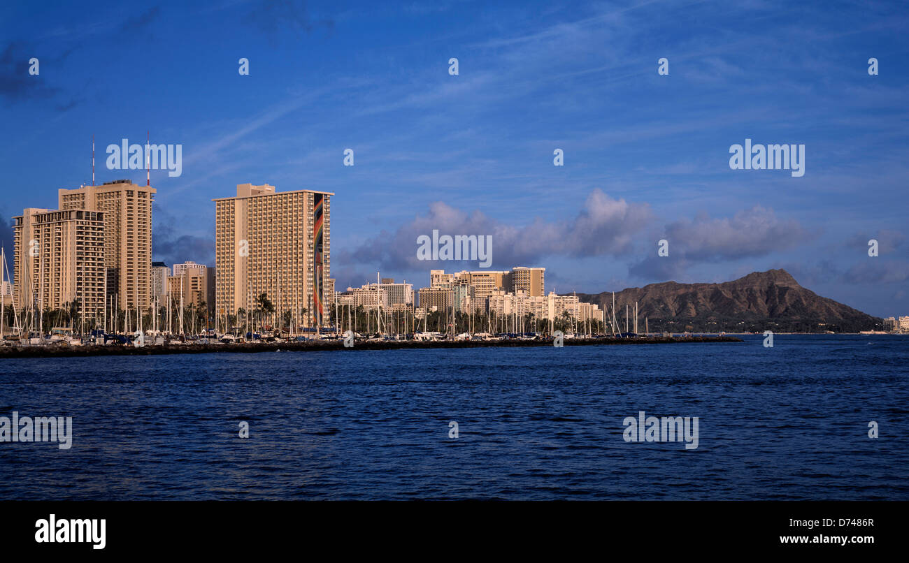 Hawaii. Honolulu. Waikiki waterfront skyline and marina Stock Photo - Alamy