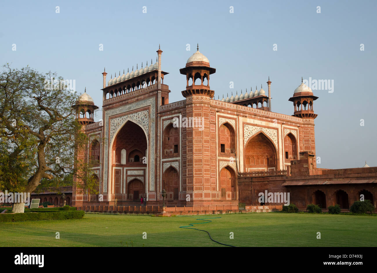 the great gate,entrance gate,taj mahal,agra,uttar pradesh,india Stock ...