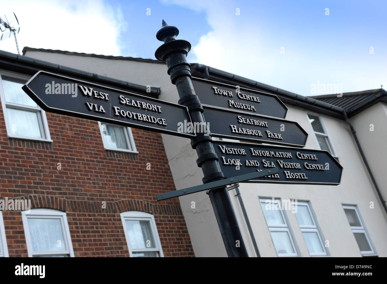 Littlehampton town centre hi-res stock photography and images - Alamy