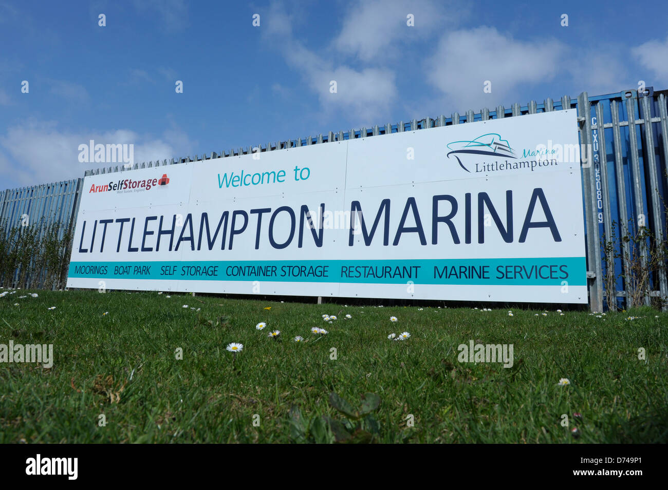 Town signs, Littlehampton, West Sussex Stock Photo - Alamy