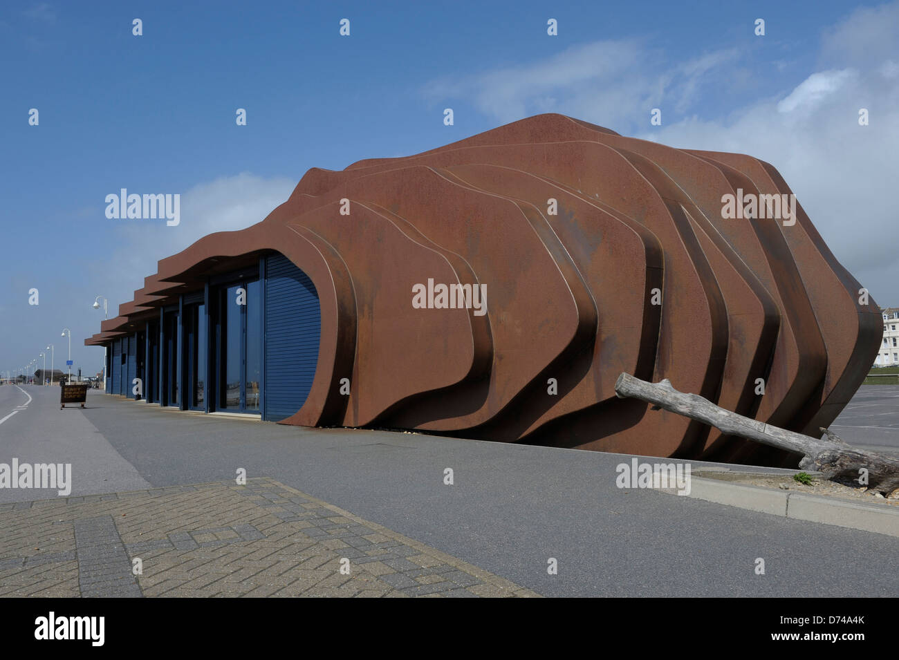 Cafe littlehampton beach uk hi-res stock photography and images - Alamy