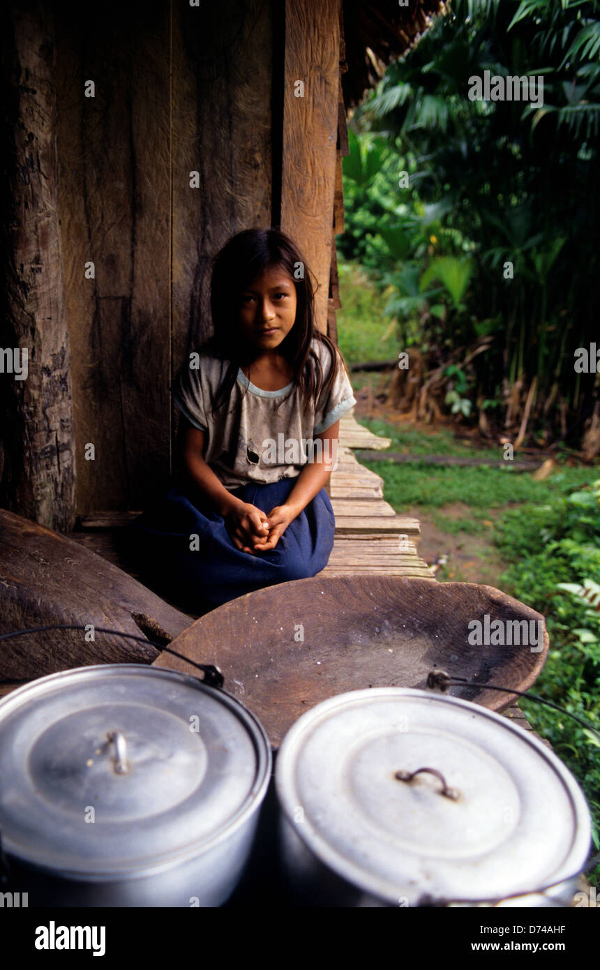 Poor native american indian children hi-res stock photography and ...