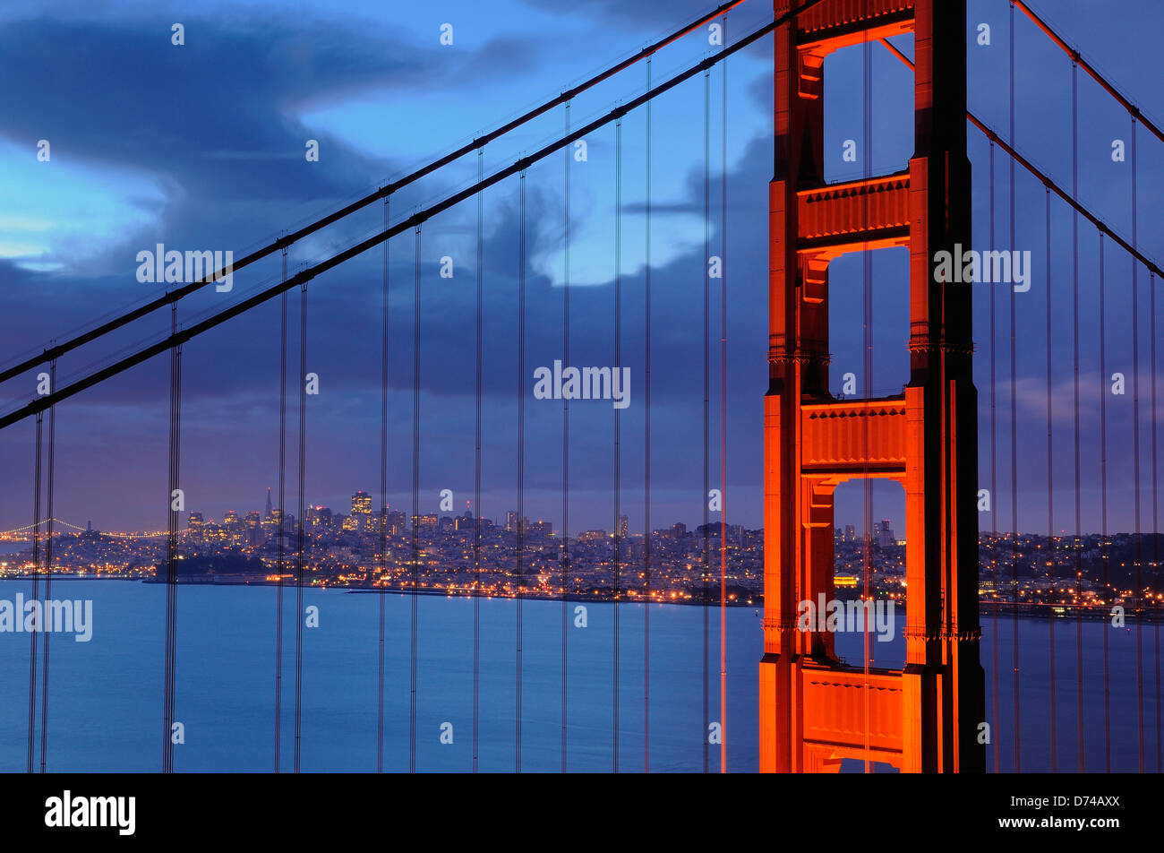Suspension bridge at dawn, Golden Gate Bridge, San Francisco Bay, San ...