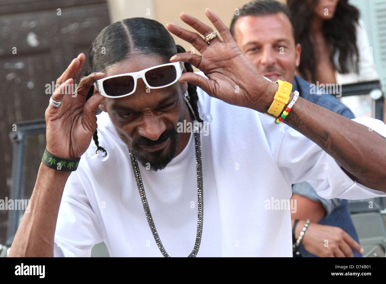 Snoop Dogg filming a video with club owner and businessman Jean-Roch ...
