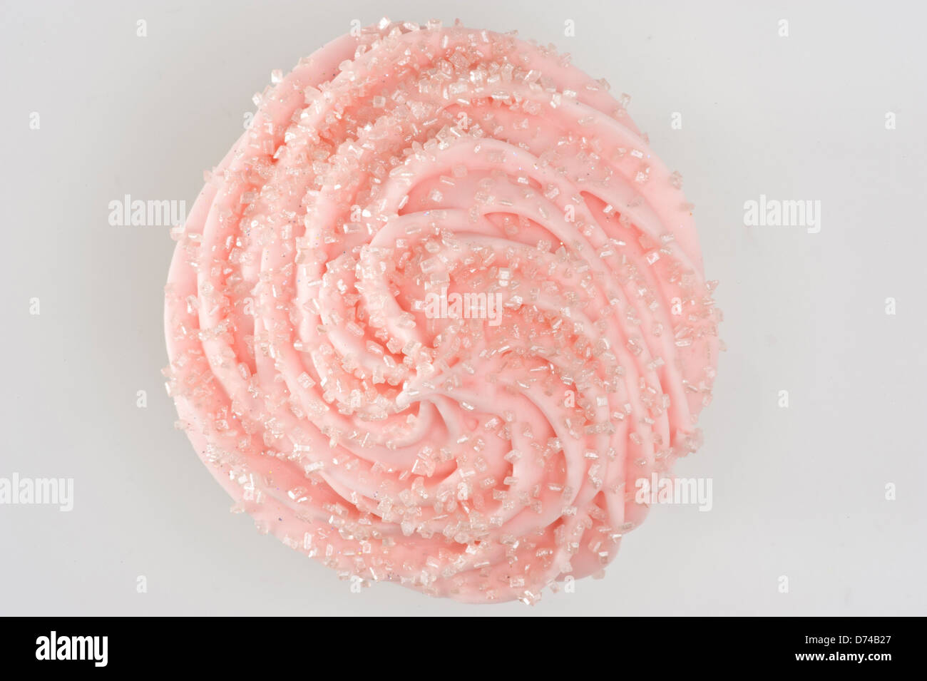 Pink iced cake hi-res stock photography and images - Alamy
