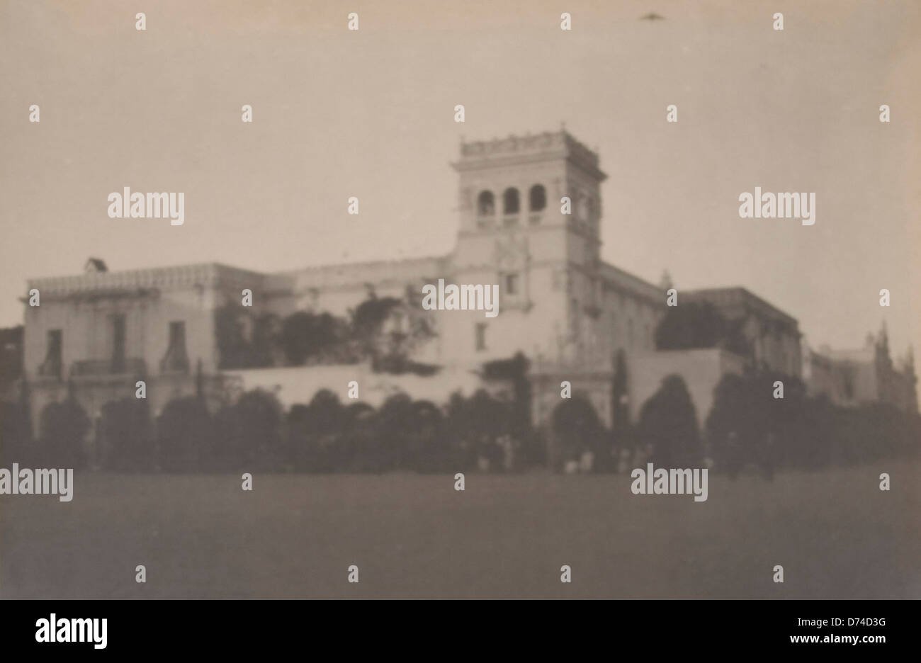 Economy building hi-res stock photography and images - Alamy