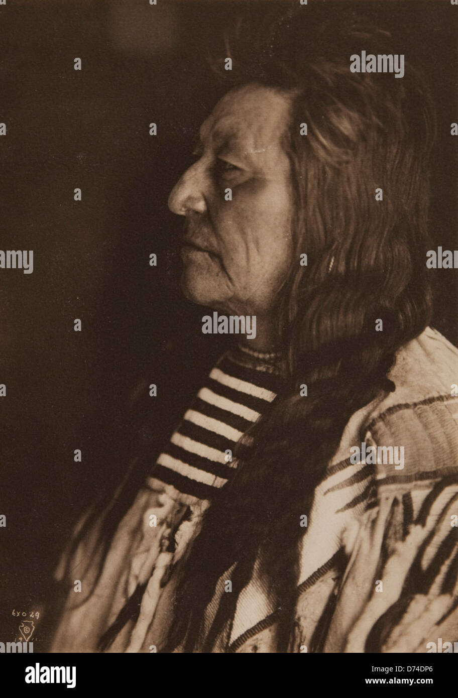 Coos and native american hi-res stock photography and images - Alamy