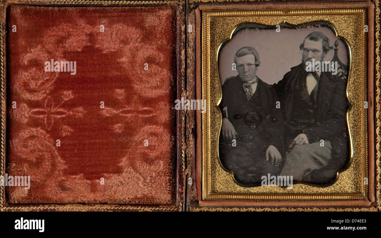 Family portrait daguerreotype 1840s hi-res stock photography and images ...