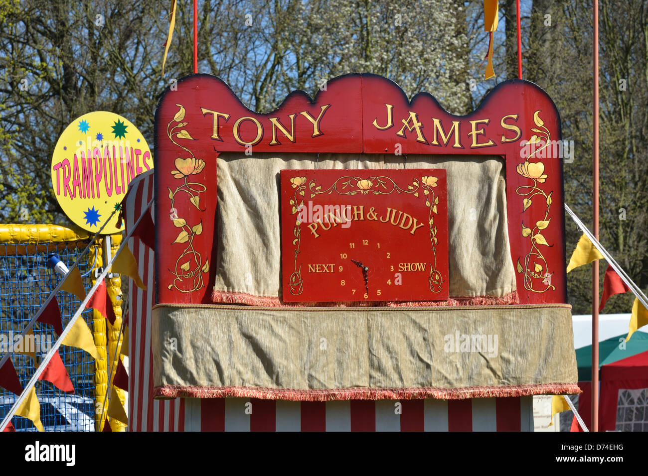 Punch and judy show Stock Photo - Alamy
