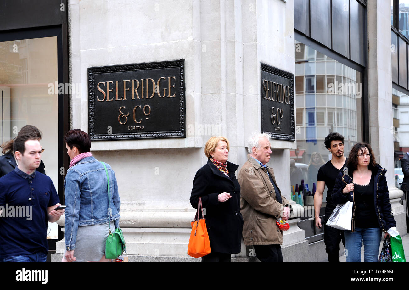 Selfridges london oxford street hi-res stock photography and images - Alamy
