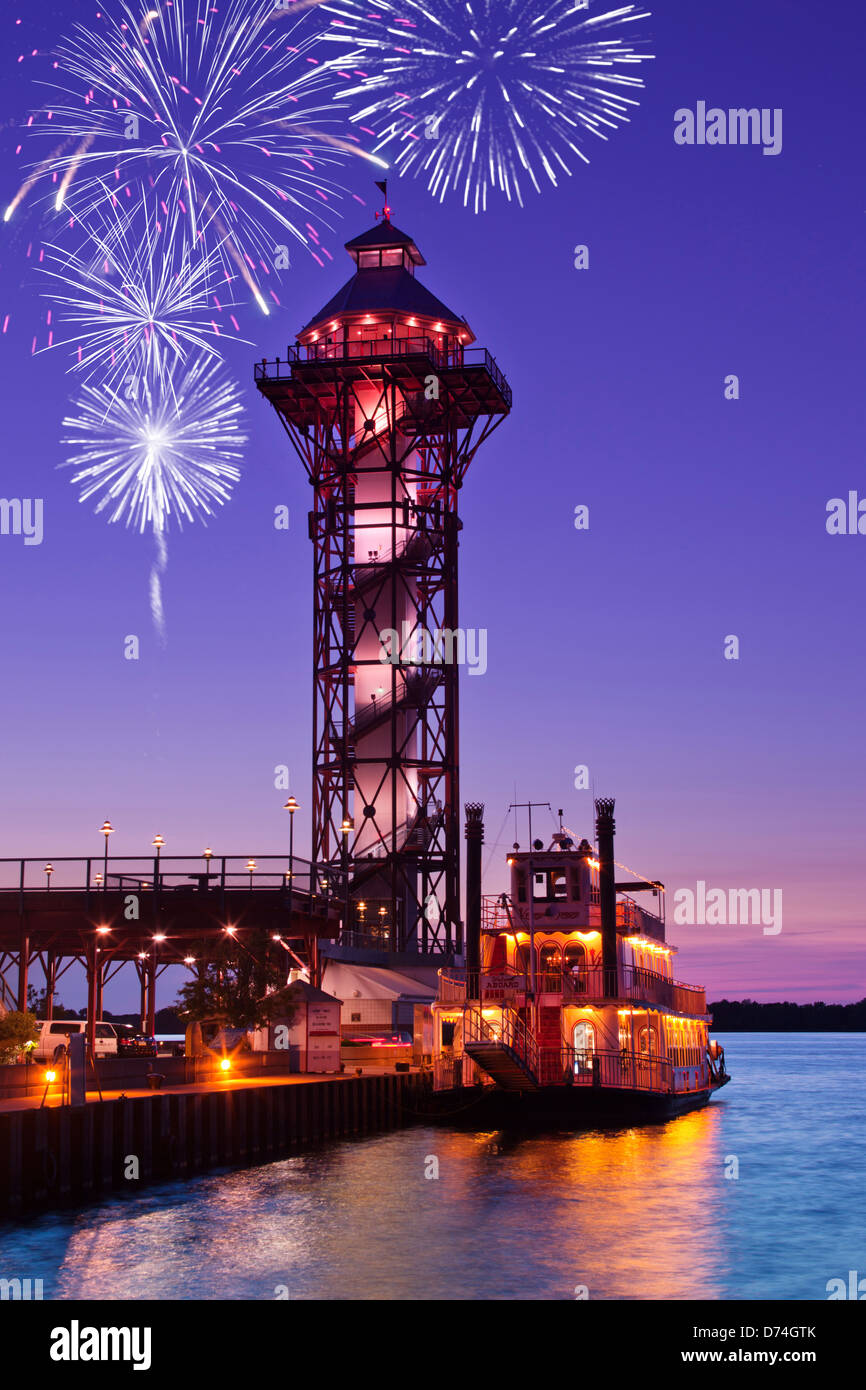 VICTORIAN PRINCESS STEAMBOAT BICENTENNIAL TOWER DOBBINS LANDING ...