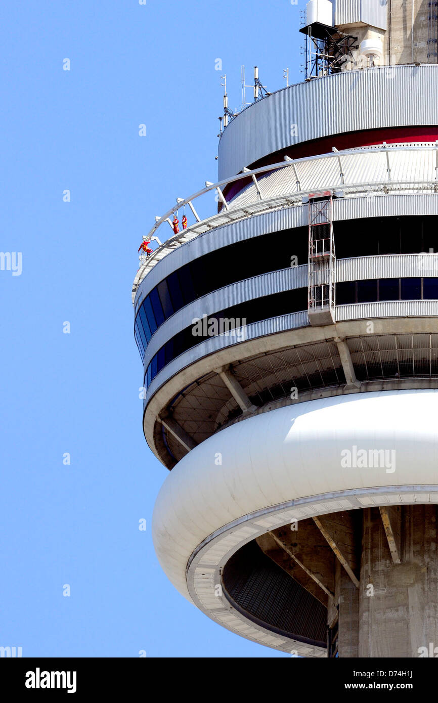 Atmosphere Toronto's tallest and most extreme attraction, EdgeWalk ...