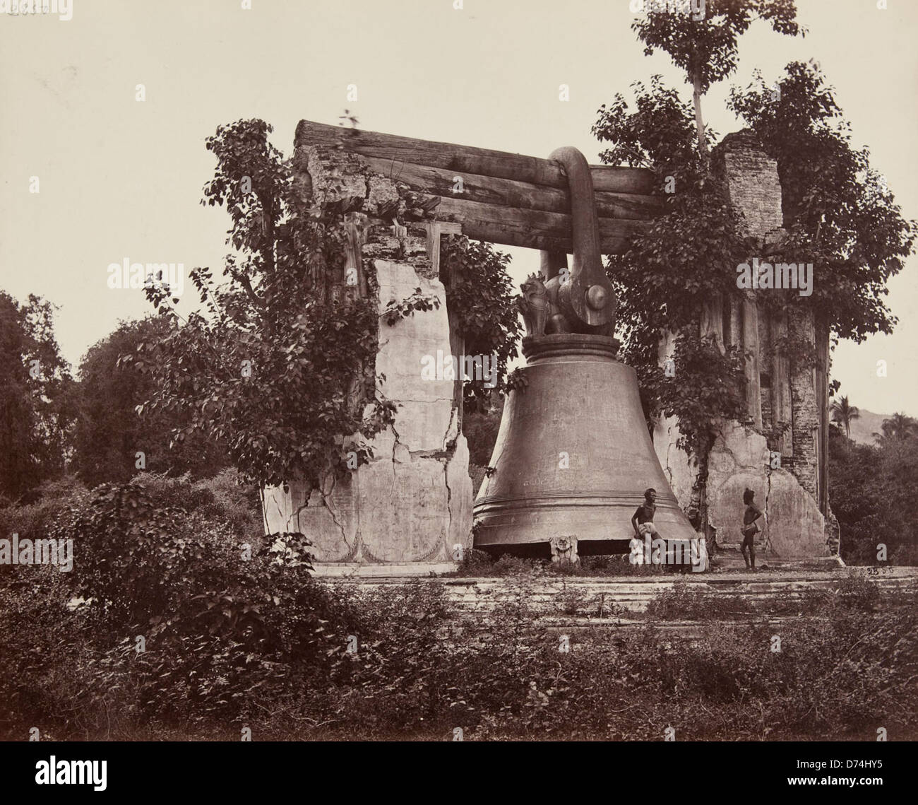 The Great Bell at Mengoon, Myanmar, weighs approximately 90 tons and is ...