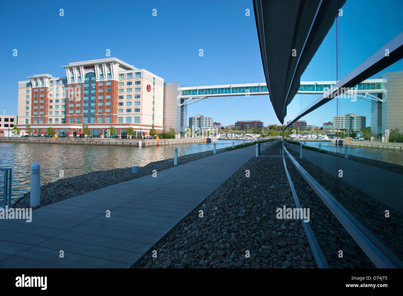 BAYFRONT CONVENTION CENTER AND SHERATON HOTEL PRESQUE ISLE BAY ERIE ...