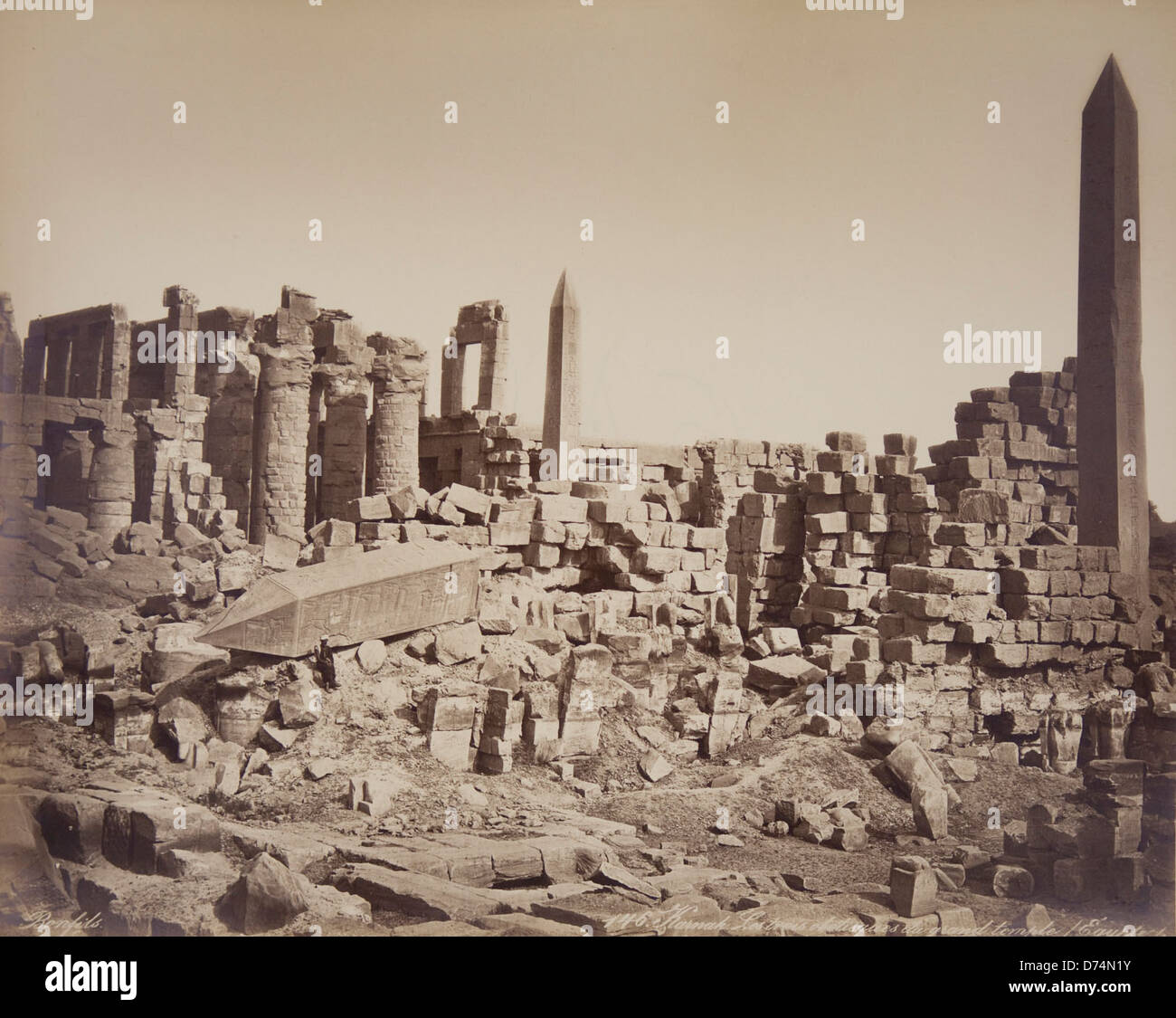 Three monumental structures hi-res stock photography and images - Alamy