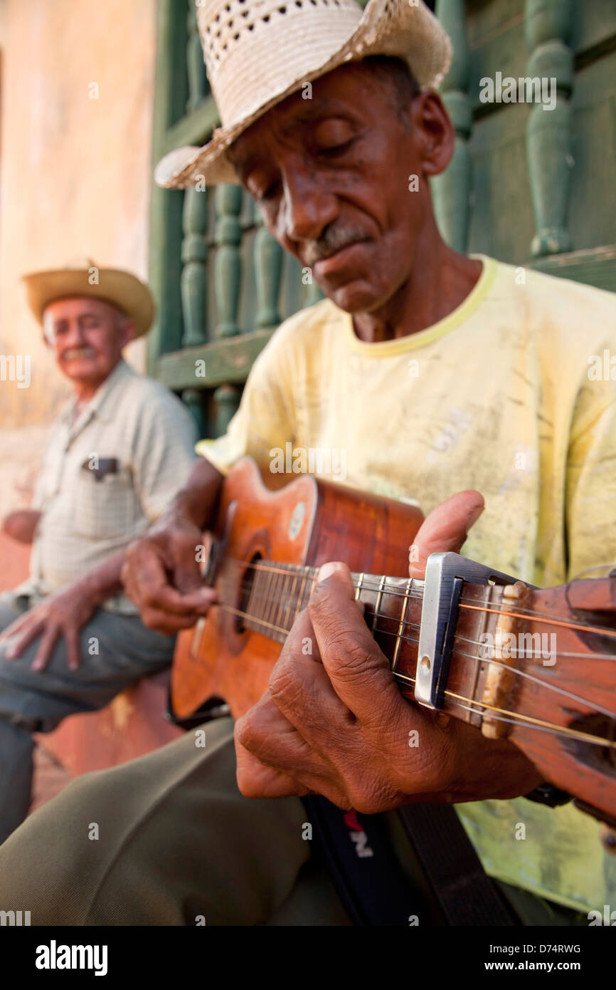 Trinidad cuba cuban musician musicians hi-res stock photography and ...