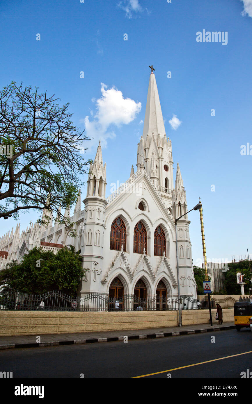 Santhome cathedral chennai hi-res stock photography and images - Alamy