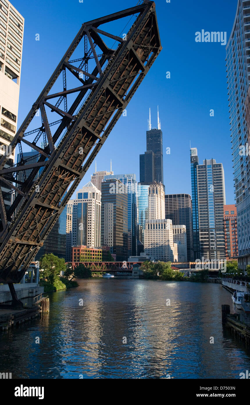 CHICAGO RIVER LOOP CHICAGO ILLINOIS USA Stock Photo - Alamy