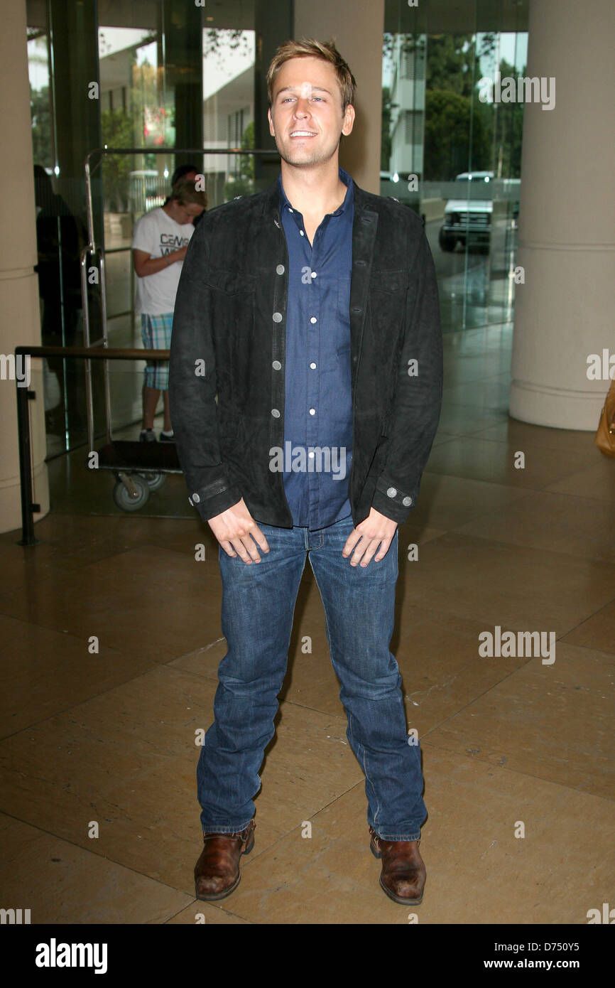 Dan Amboyer Hallmark Channel and Hallmark Movie Channel Summer 2011 TV ...