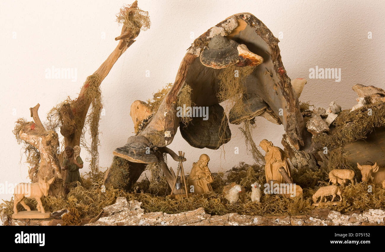Catholic nativity scene angels christmas hi-res stock photography and ...