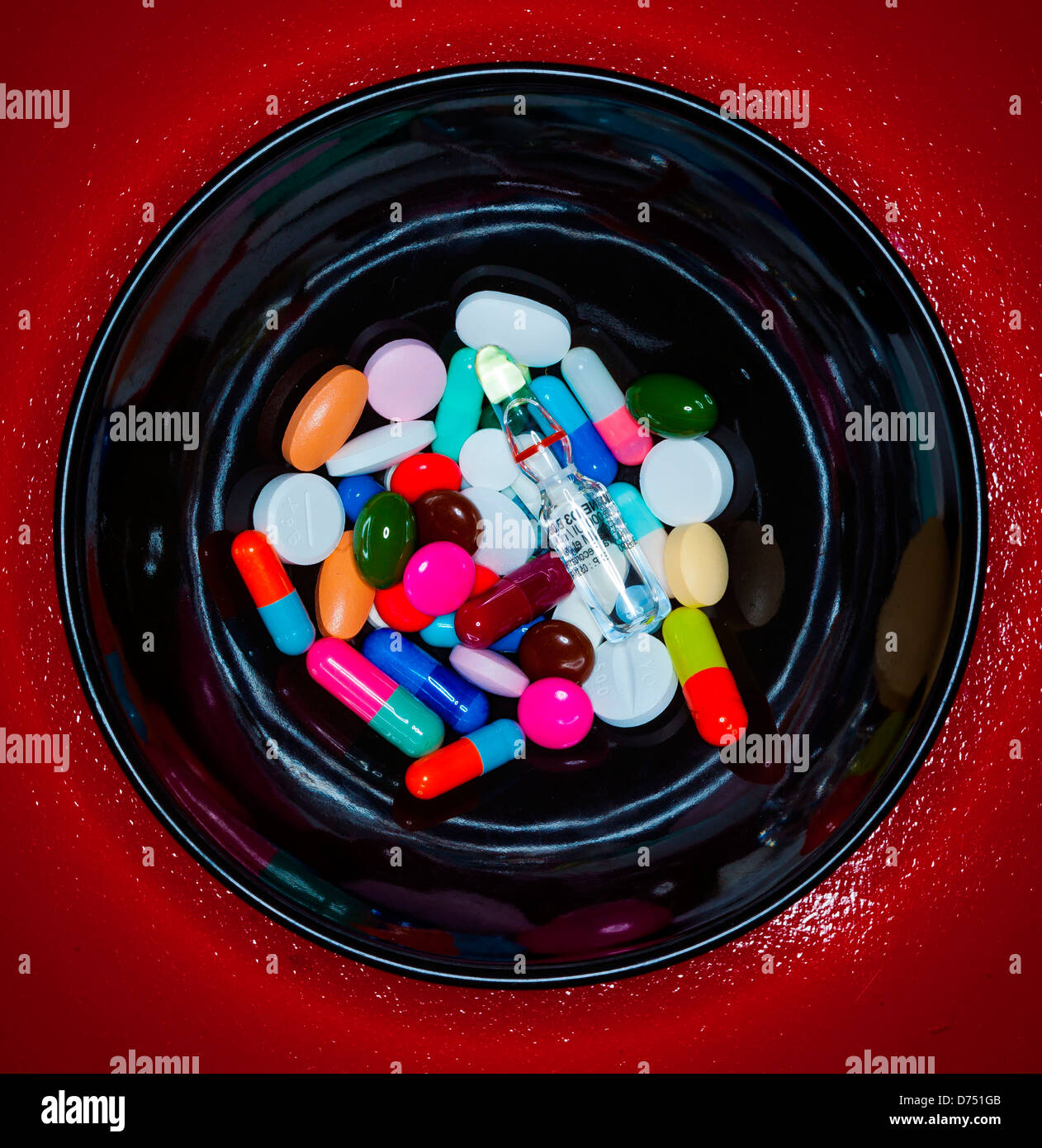 capsules and tablets Stock Photo - Alamy