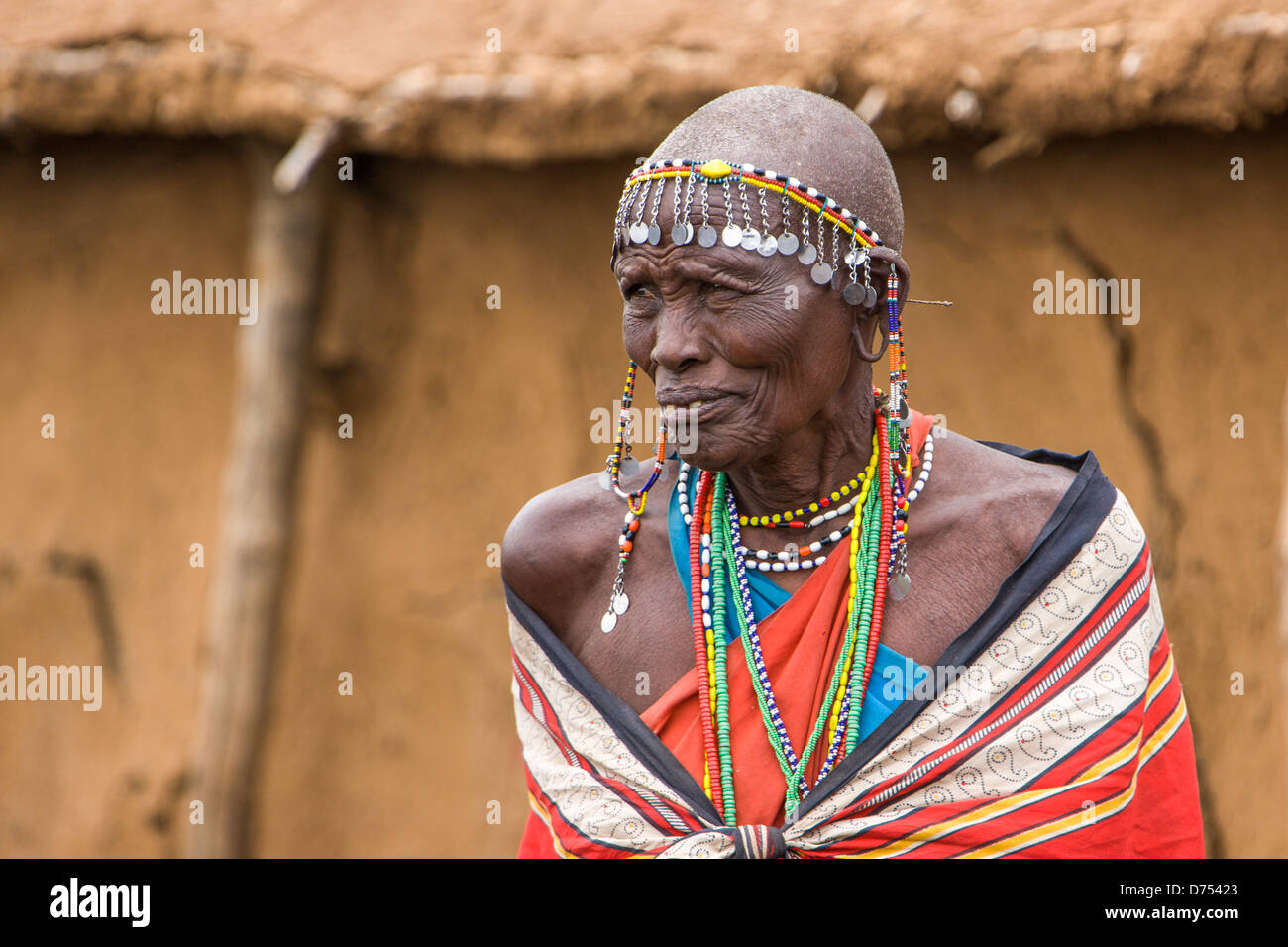 Traditional african dress hi-res stock photography and images - Alamy
