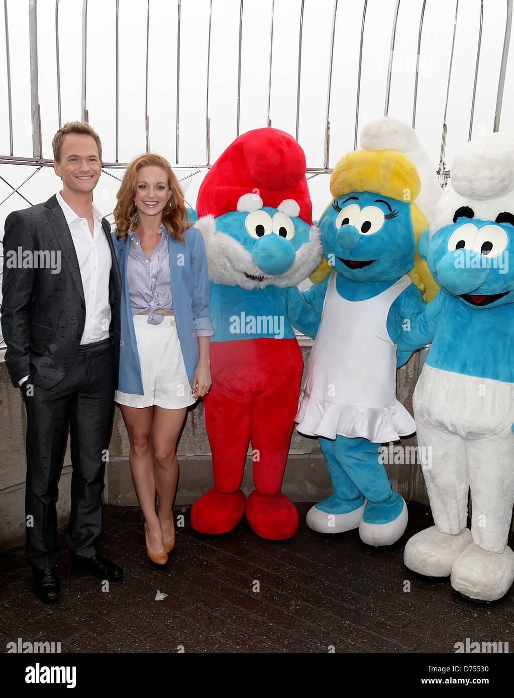 Neil Patrick Harris and Jayma Mays attend the switching on of the ...
