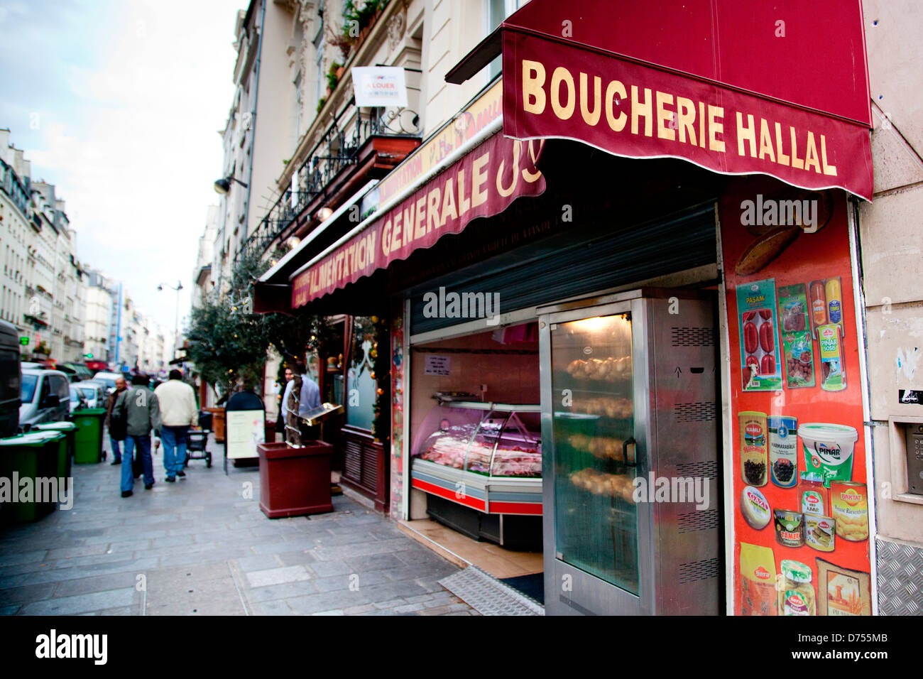 Halal butcher's shop Stock Photo - Alamy