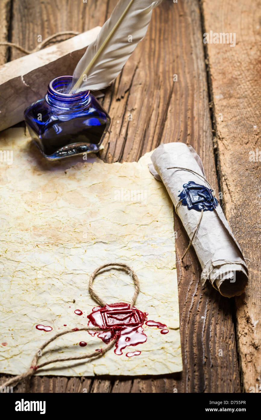 Old fashioned letter writing hi-res stock photography and images - Alamy