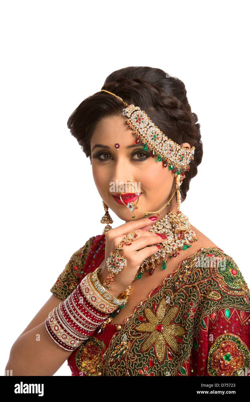 Indian bride in traditional wedding dress Stock Photo - Alamy