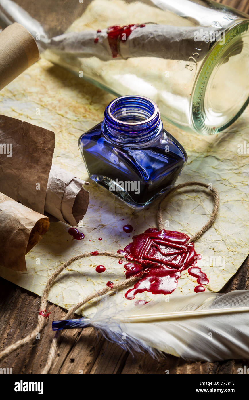 Scribe writing at desk hi-res stock photography and images - Alamy