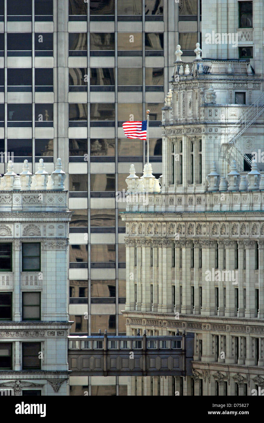 Flag waiving hi-res stock photography and images - Alamy