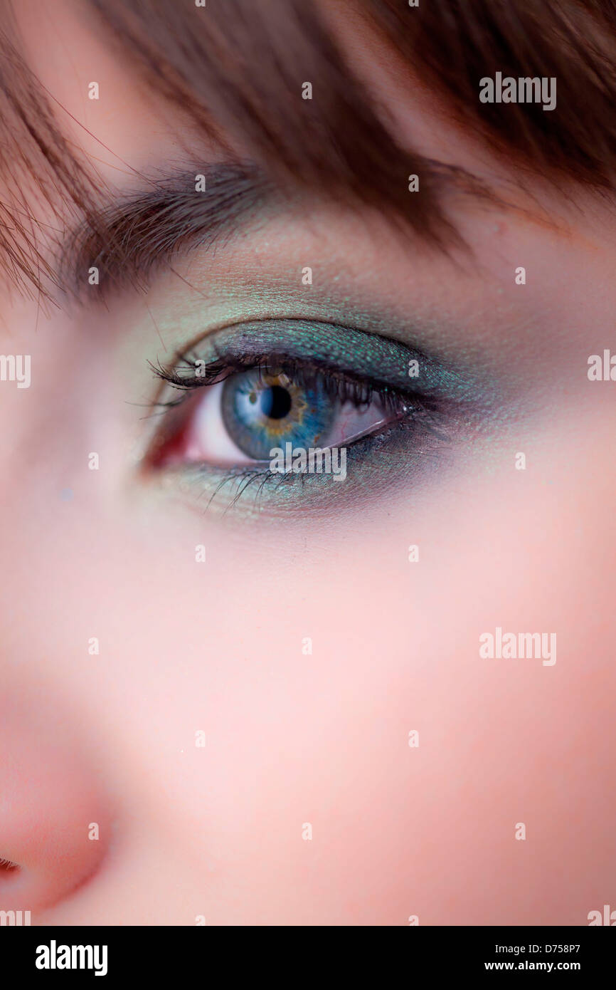 woman with eyeshadow Stock Photo - Alamy
