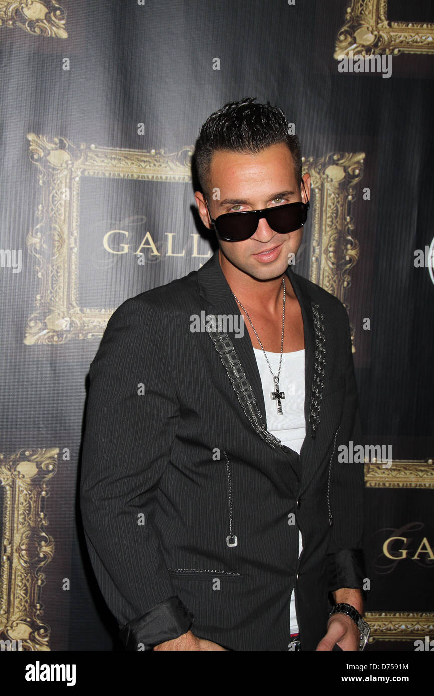 Michael 'The Situation' Sorrentino Lucas Till celebrates his 21st ...